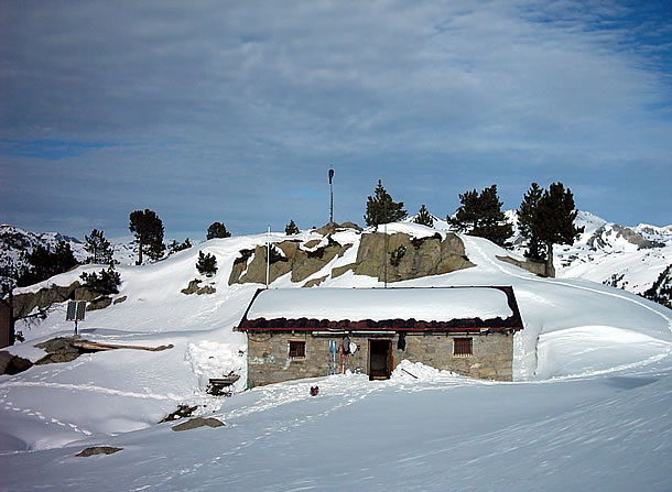 Refugi Saboredo - Visitvaldaran.com - Valle de Arán - Estación de esquí ...