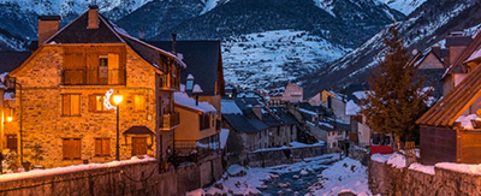 Vielha - Visitvaldaran.com - Valle de Arán - Estación de esquí Baqueira ...